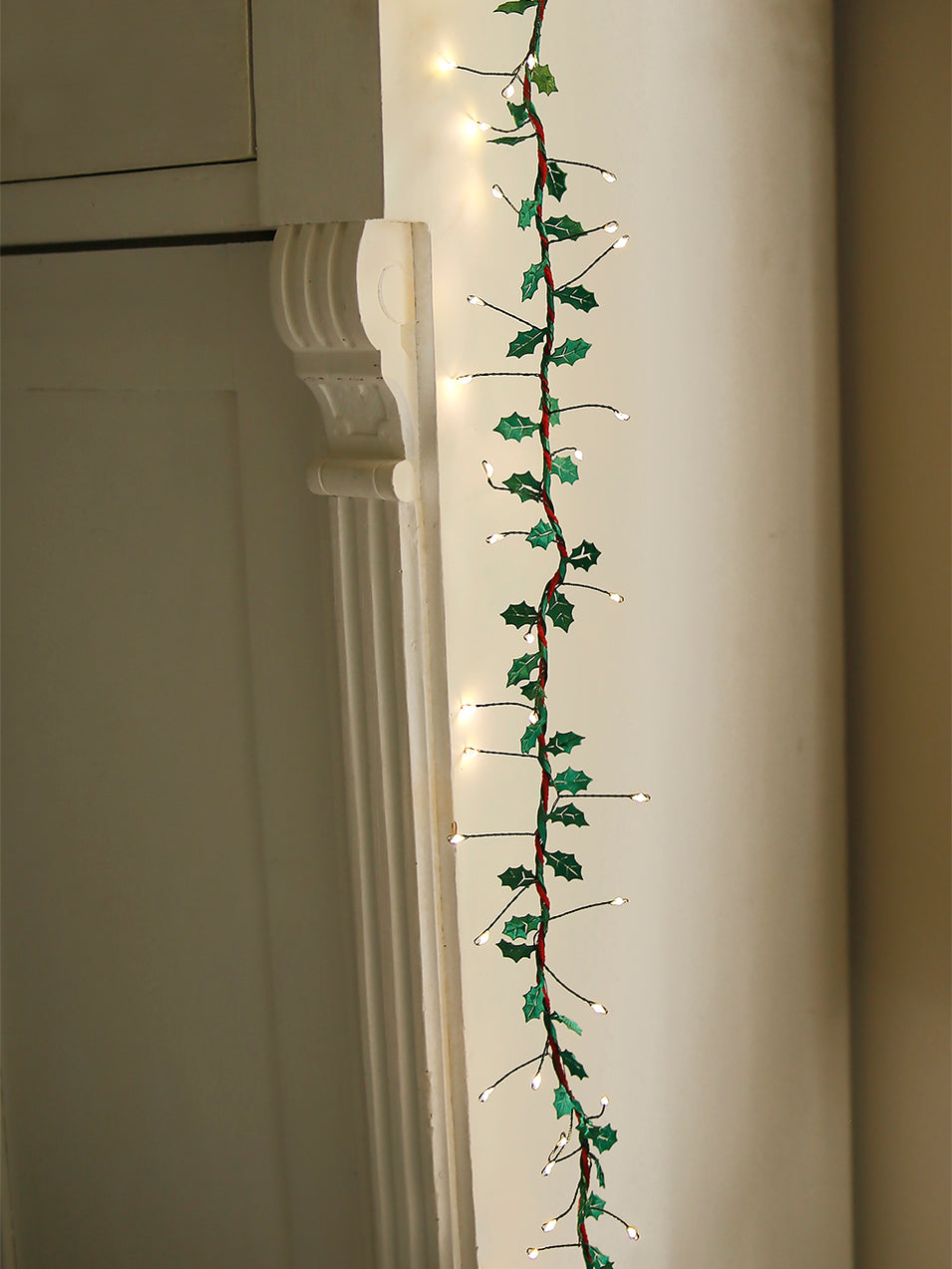 Holly Leaf String Lights – Clem & Co