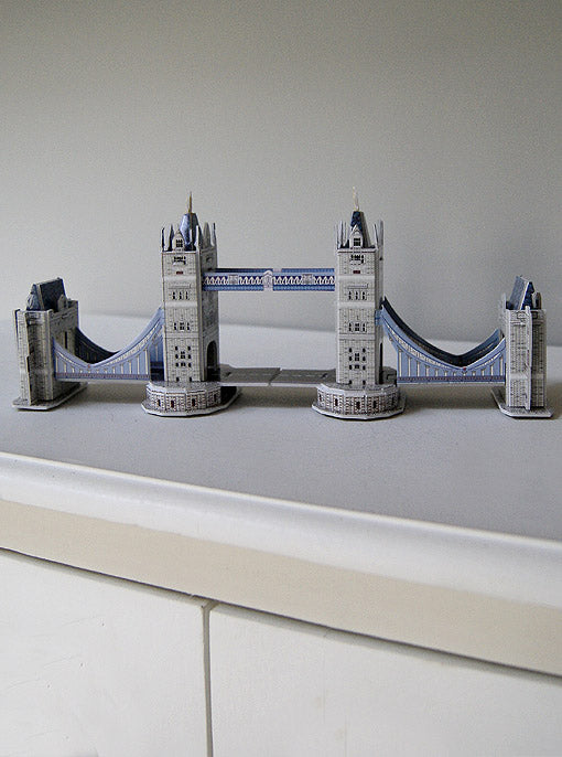 Make Your Own Landmark Tower Bridge – Clem & Co